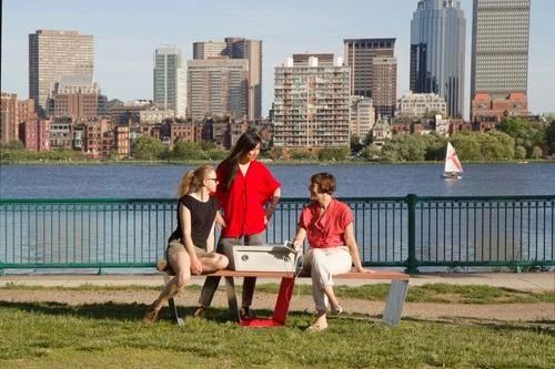 Solar-powered 'smart' benches coming to Boston - KnowTechie