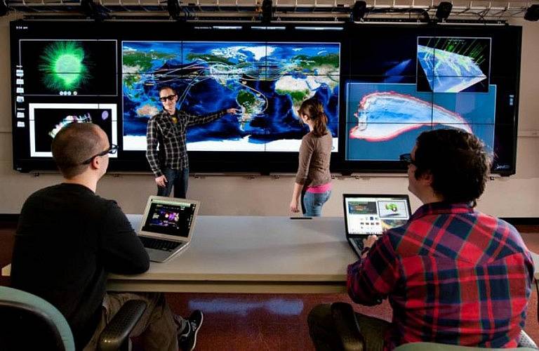 Tech advances that are preparing students for the future of work ...
