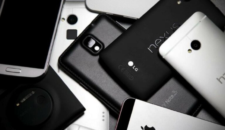 How smartphones are heating up the planet