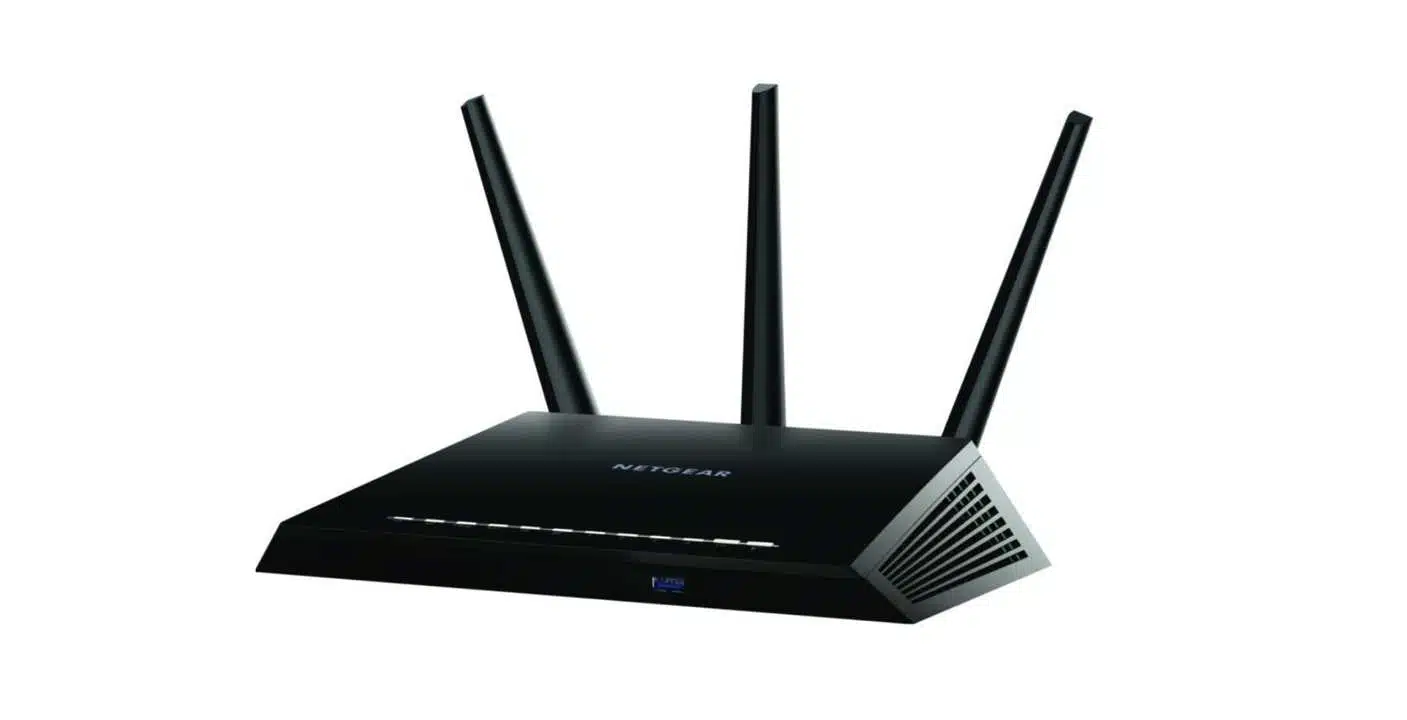6 obvious reasons why you should replace your ISP’s router