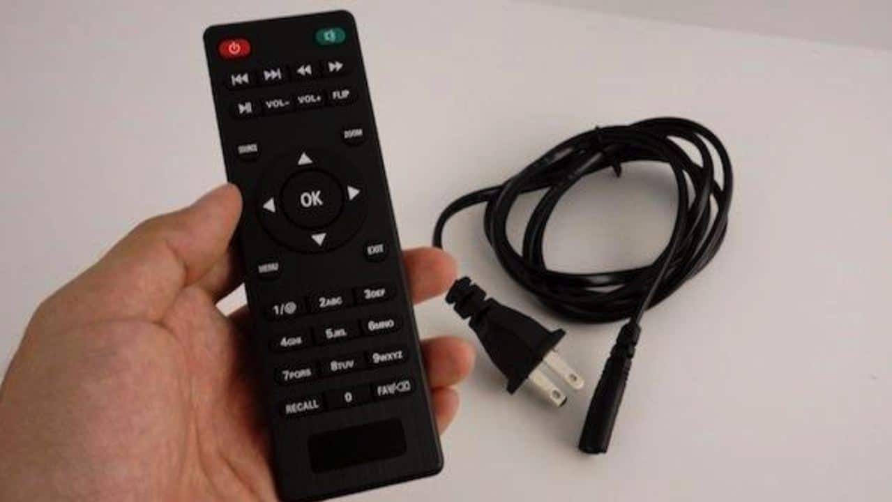 Review: Tenker Q5 Mini Projector