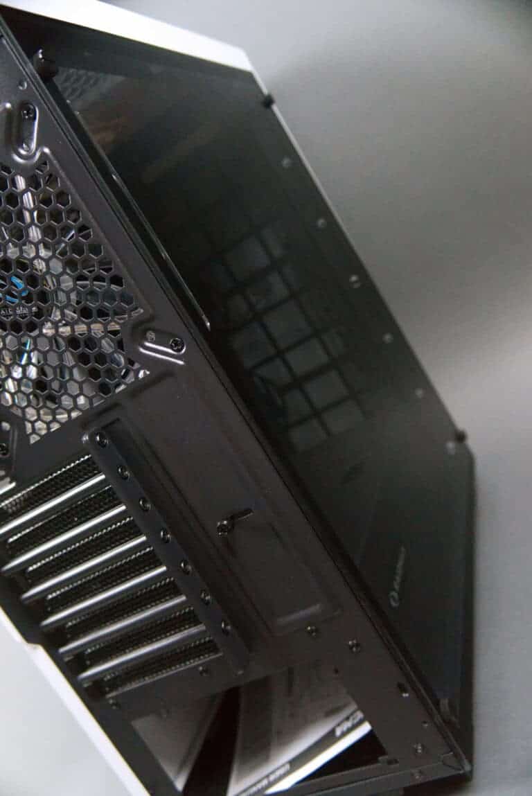 Review: The Raidmax Sigma ATX case