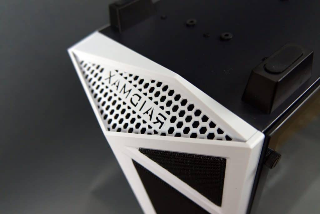 Review: The Raidmax Sigma ATX case