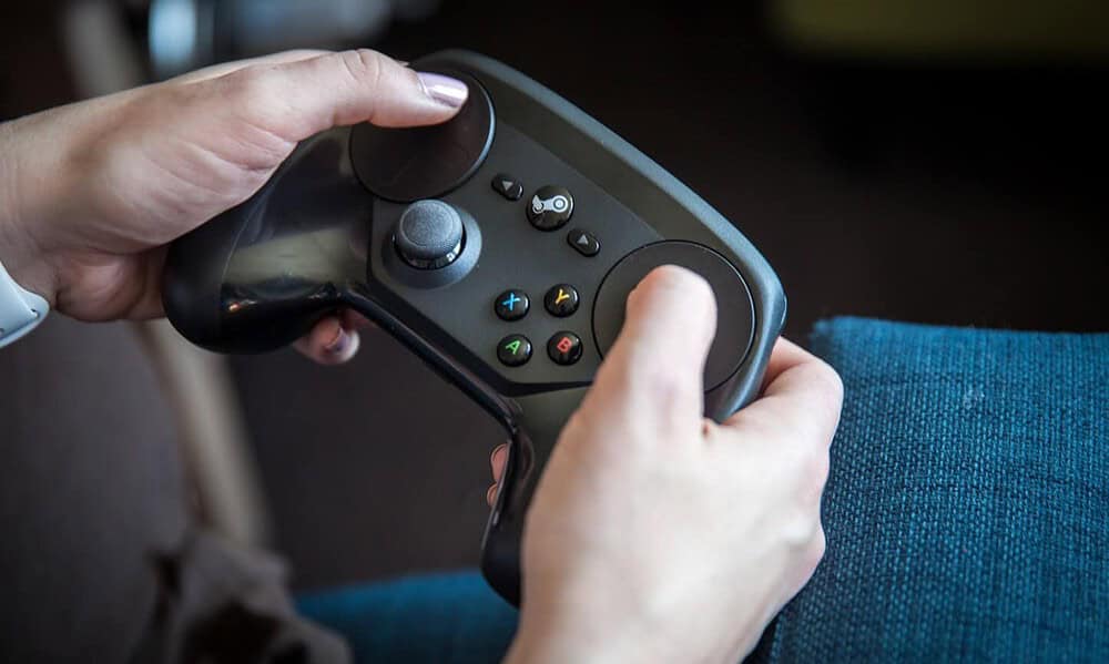 The Steam Controller finally has the connectivity originally promised