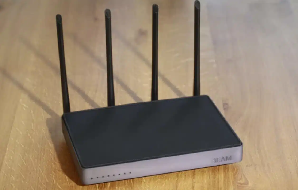 This bad-ass Beam router will put the smack-down on your ISP's prying ...