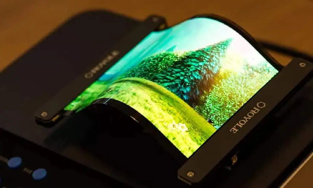 There's a new super thin OLED display for smartphones that literally ...