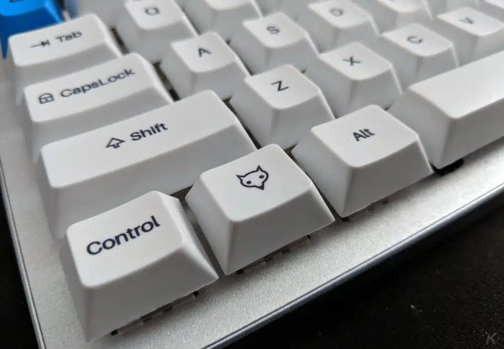Review: Kono Store Whitefox mechanical keyboard
