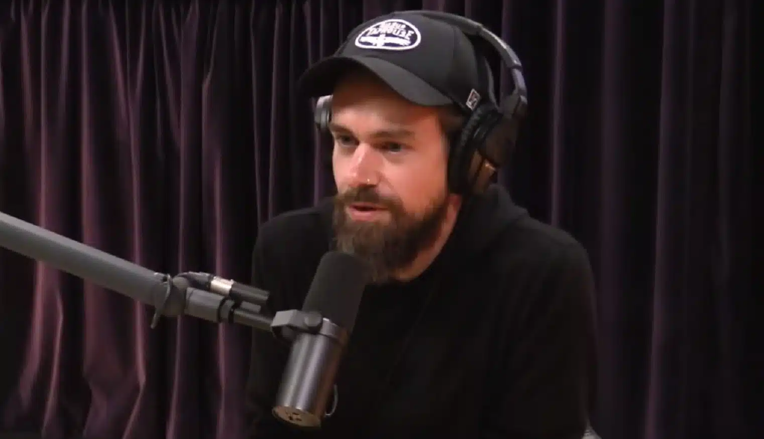 Twitter CEO takes a break from not eating to discuss an edit button