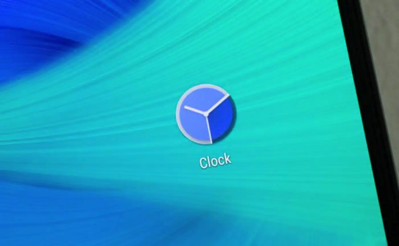 Google's Clock app can now play songs from YouTube Music or Pandora