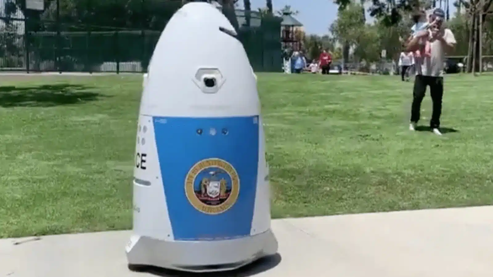 A California police station is allowing robotic cops to patrol its parks
