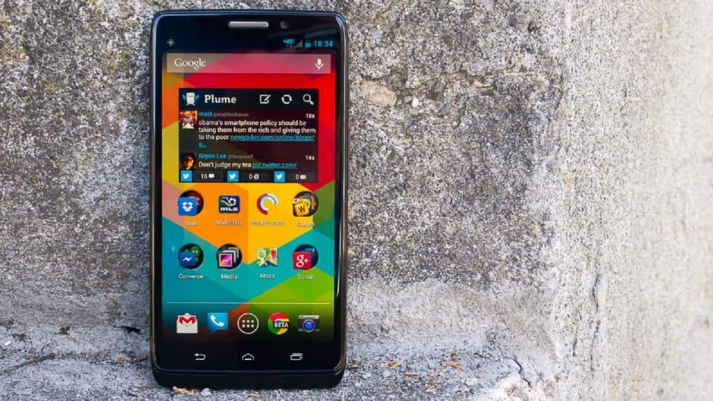 Six years later, my Motorola Droid Ultra is still functioning