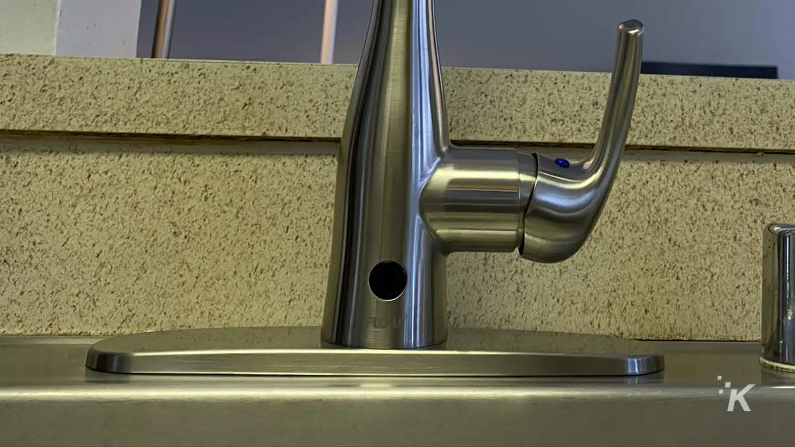 Review: BioBidet FLOW Single Handle Pull-Down Faucet