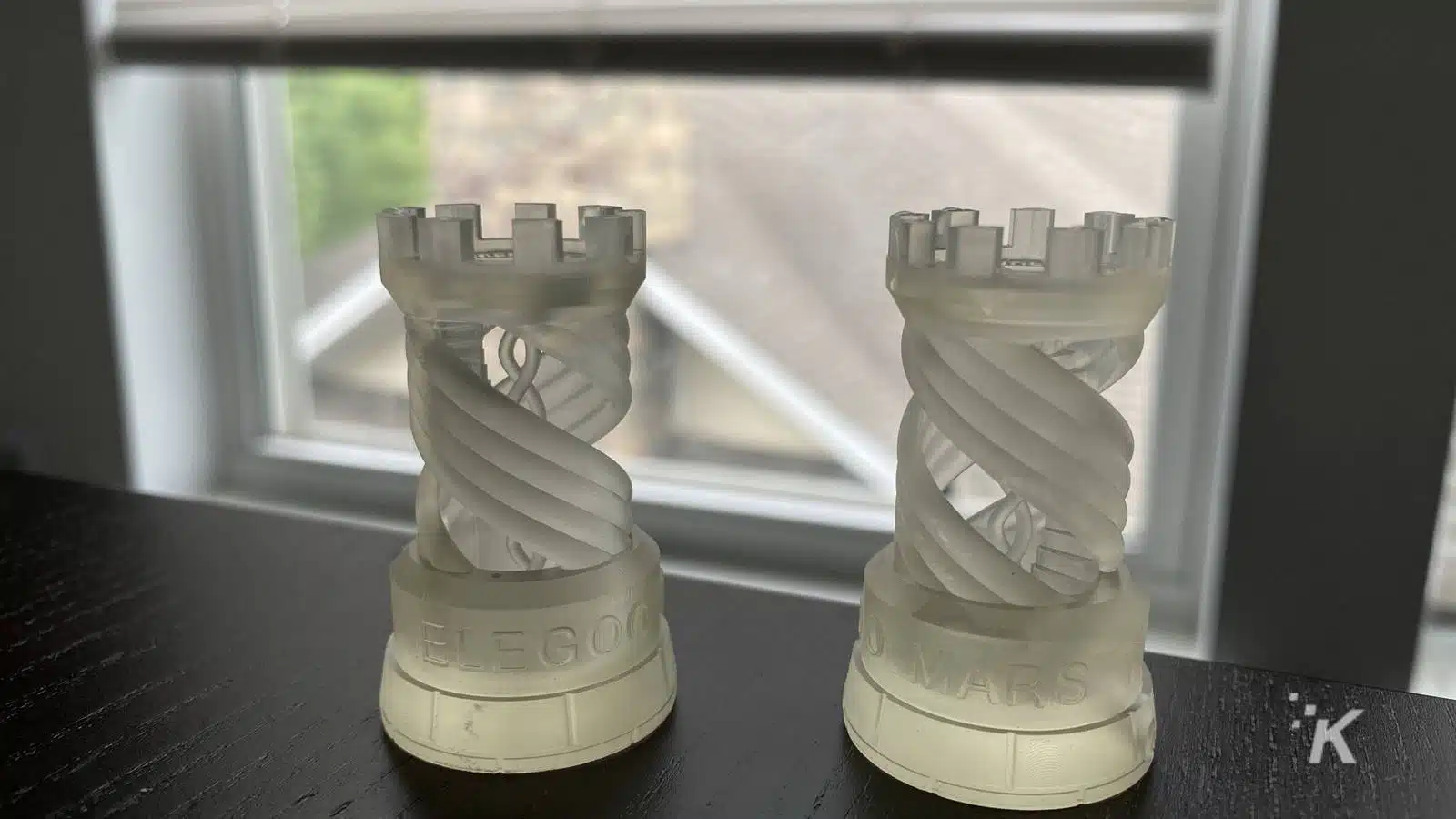 Review: ELEGOO Mars 3D Printer - Plug and Print