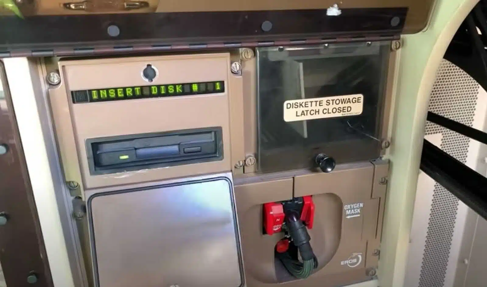 Boeing 747 airplanes are still updated via floppy drive