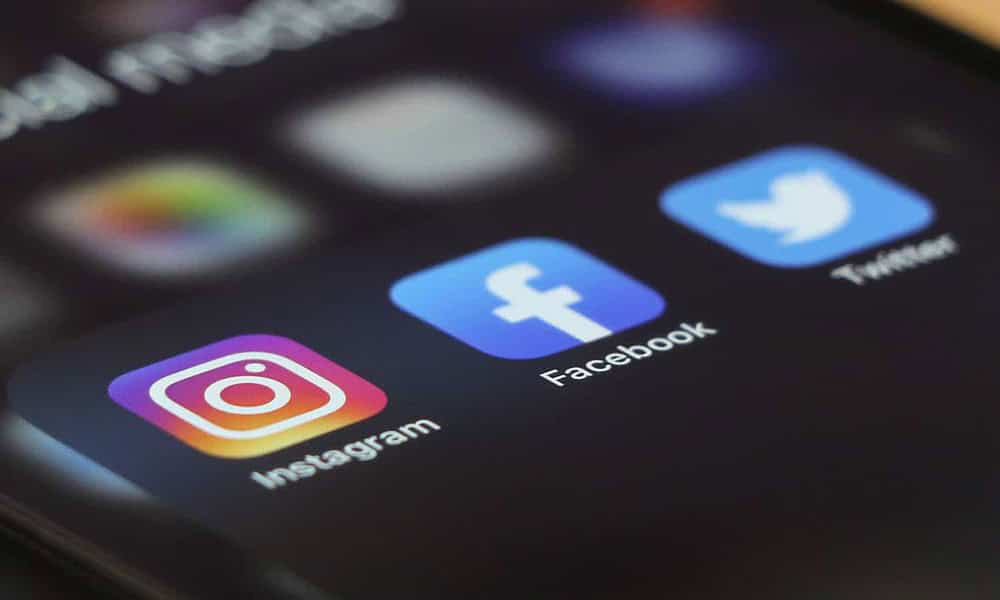 Study reveals social media use is linked to poor mental health in teenagers