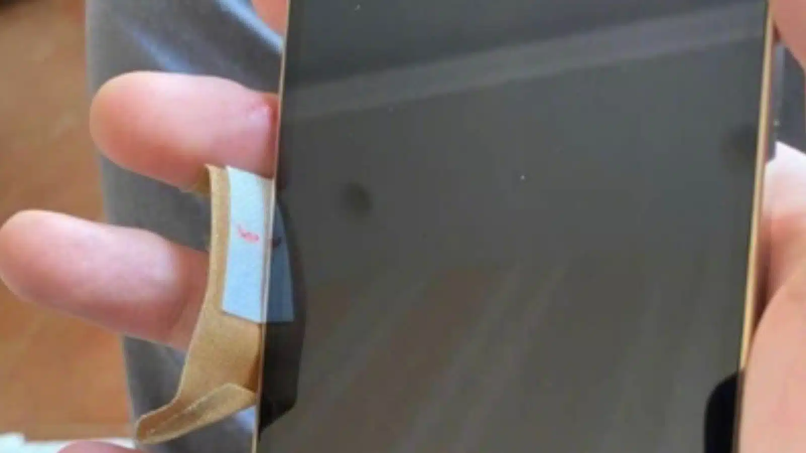 Viral images show the iPhone 12 cutting users' hands