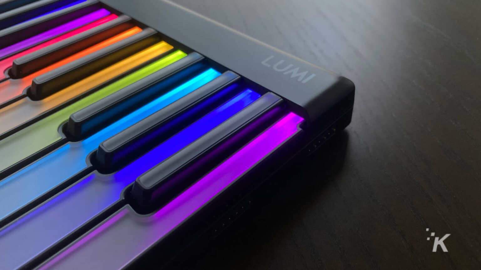 Review: LUMI teaching keyboard and app | KnowTechie