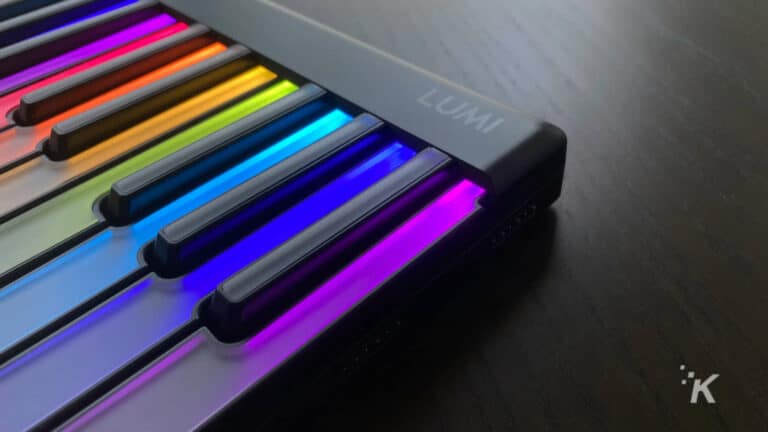 Review: LUMI teaching keyboard and app | KnowTechie