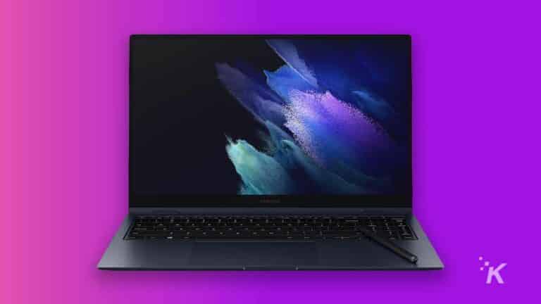 Samsung's latest Galaxy laptops have 5G and a "secret screen" function