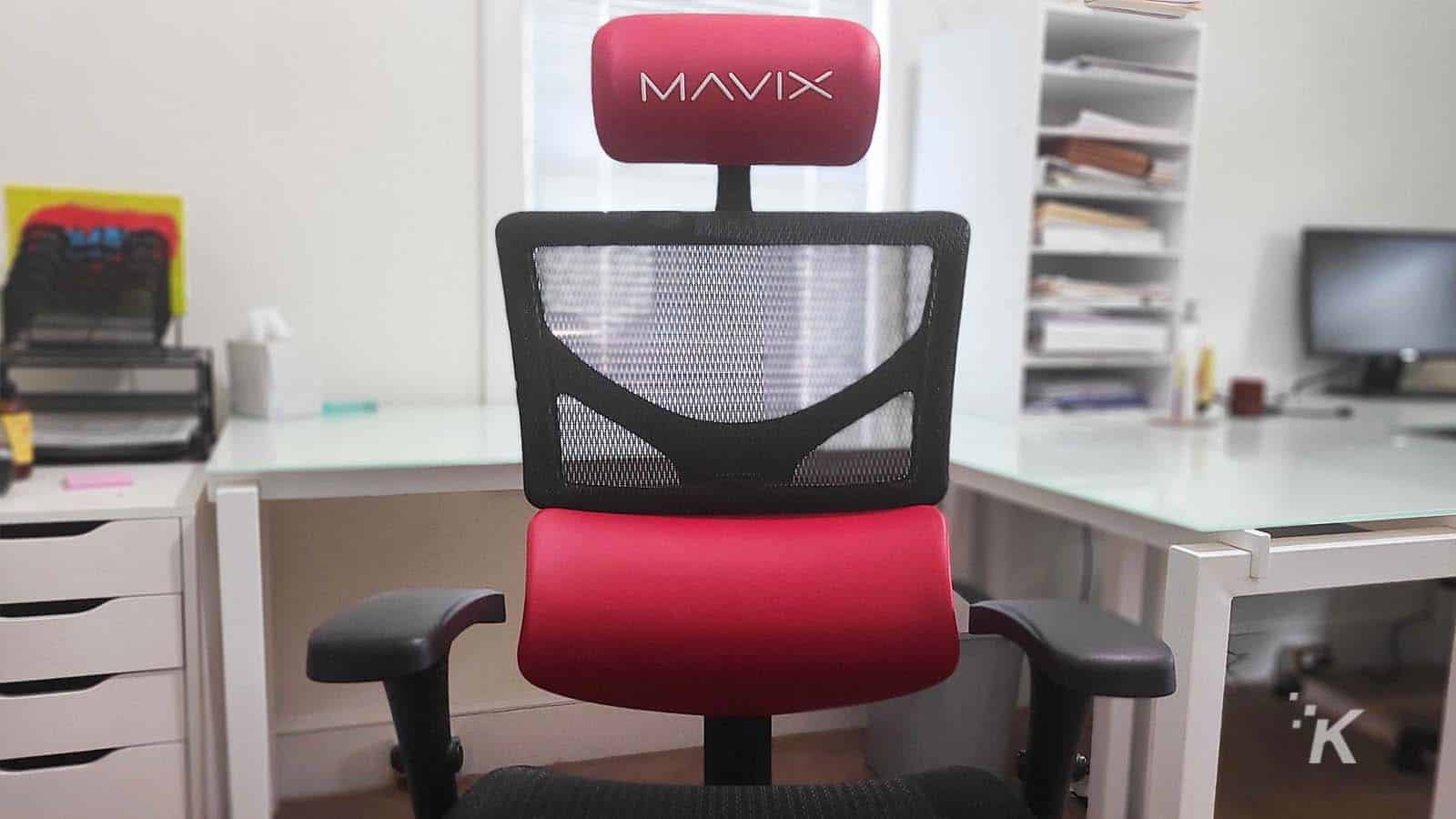 Review: Mavix M7 - a gaming chair that combines style with comfort