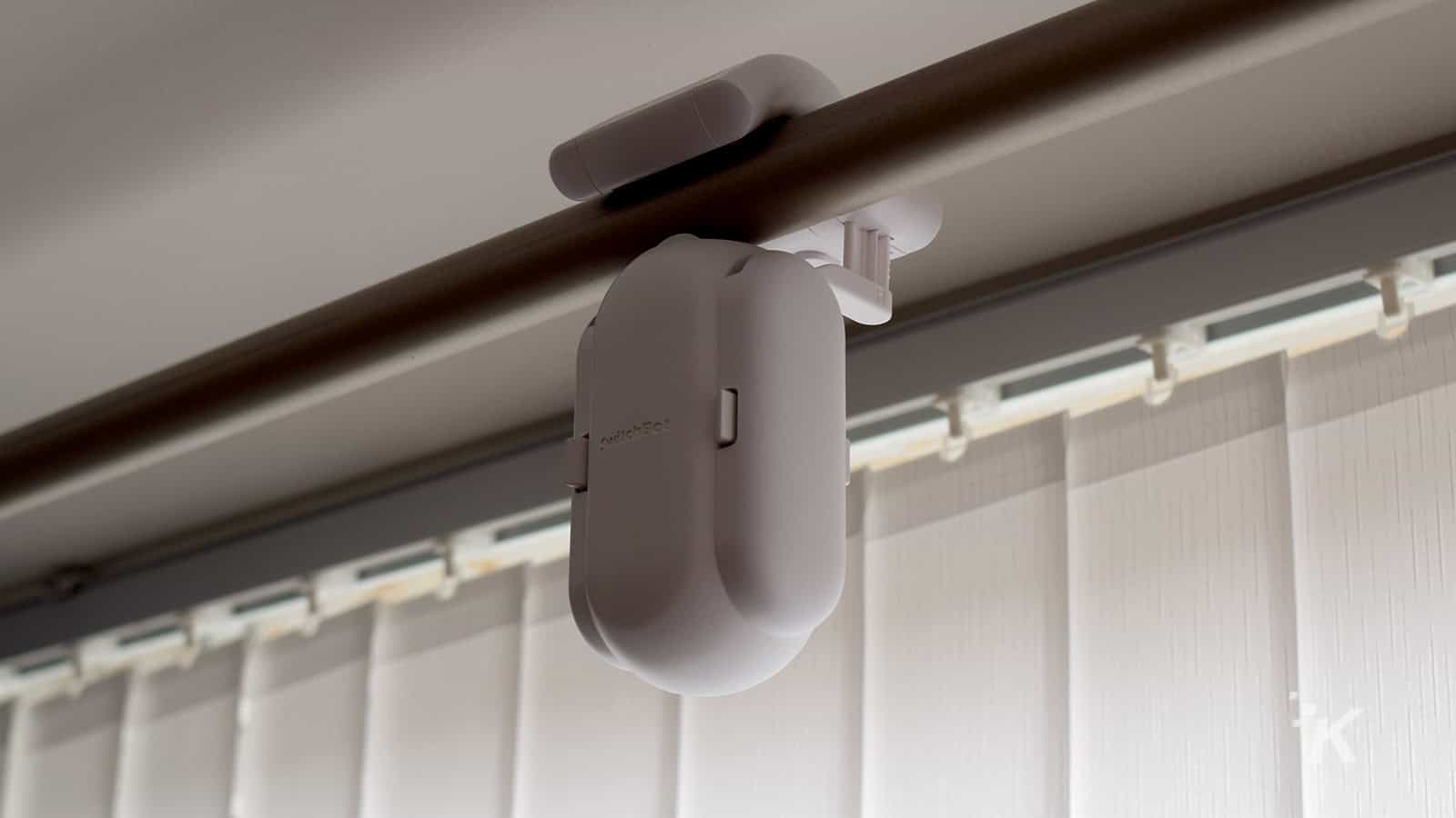 Review: The SwitchBot Curtain - a robot that opens and closes curtains