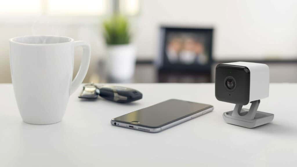 Kangaroo's new security camera can go anywhere you need it