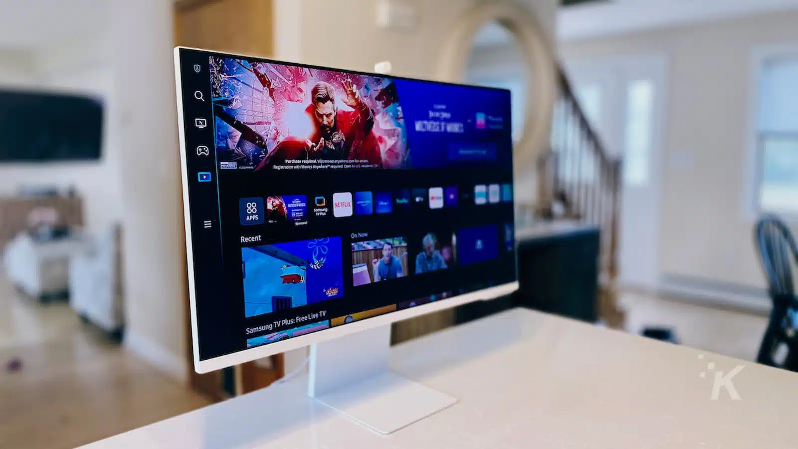 Review: Samsung M8 Monitor – is it worth it?