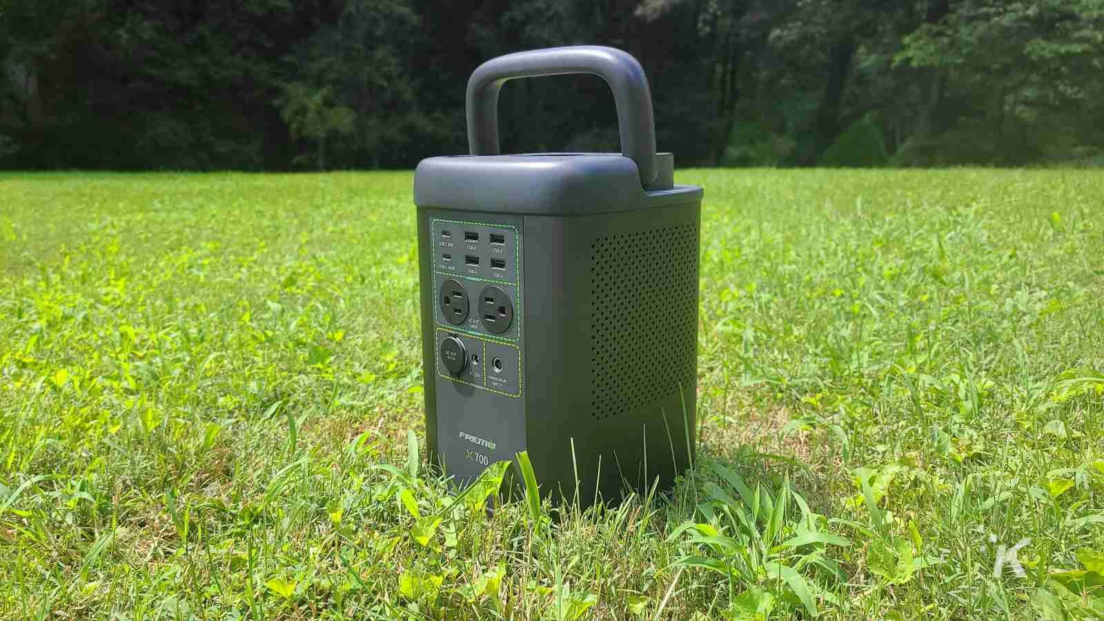 The Fremo X700 is the perfect power station for those on the go ...