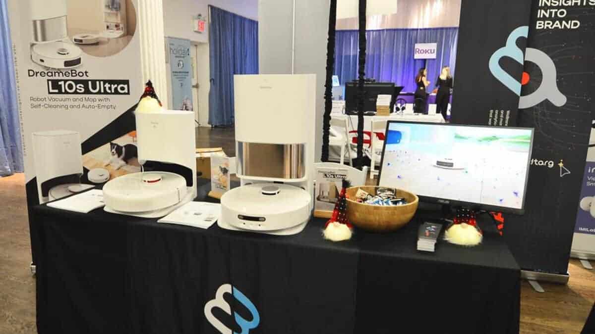 Dreametech debuts ultra flexible self-cleaning robot vacuum at Pepcom