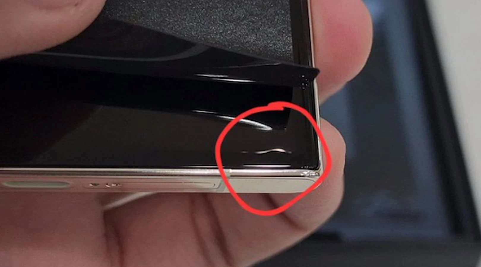 Samsung defends Galaxy S23 Ultra screen defect as no big deal | KnowTechie