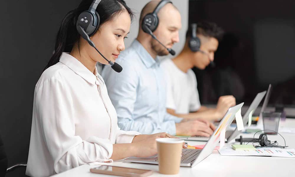 Should small businesses consider customer service outsourcing? | KnowTechie