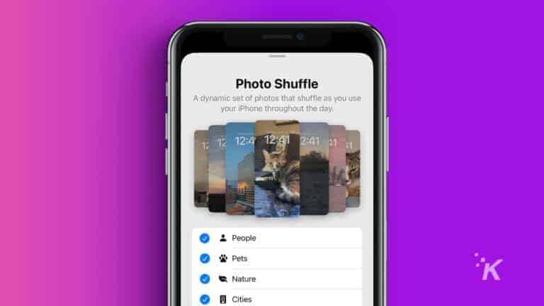 How to turn your iPhone lock screen into a rotating art gallery ...