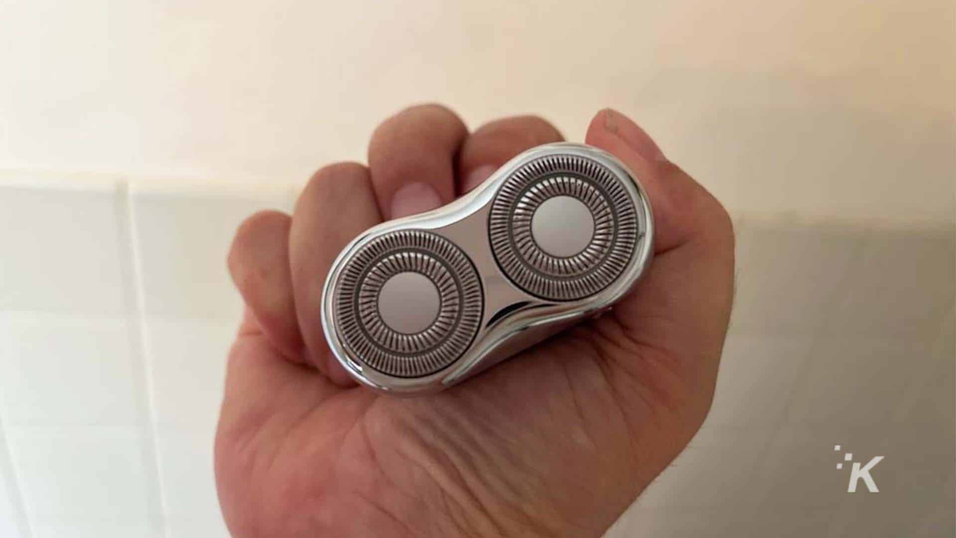 yoose Mini Rotary Shaver: Fits in the palm of your hand | KnowTechie