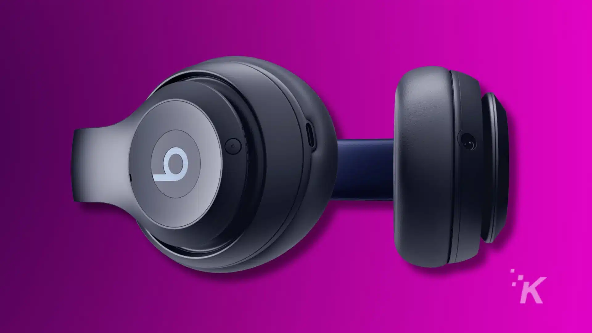 Apple's pricey AirPods Max are now at their lowest price ever.