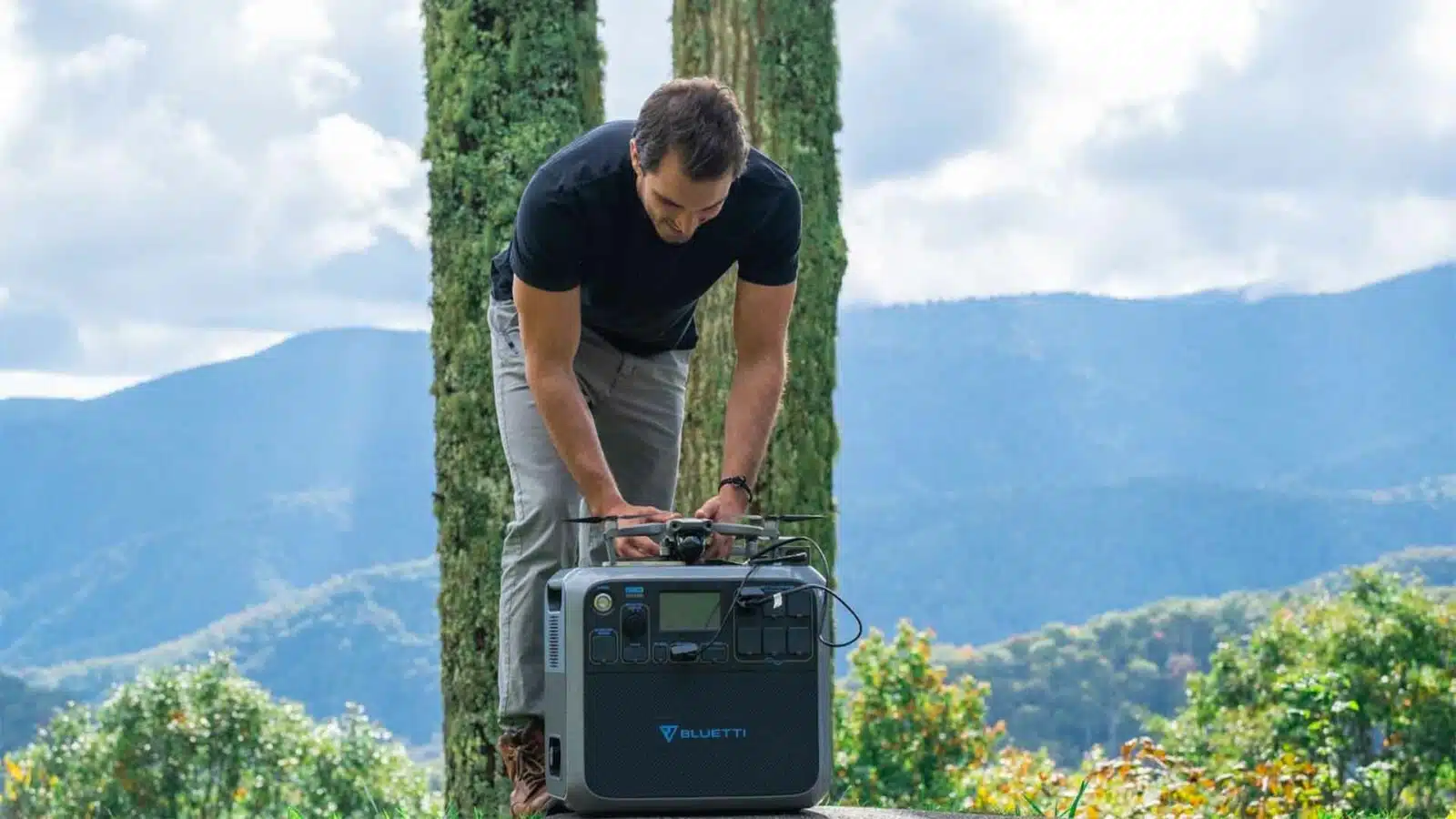 Solar generators vs. fuel generators in the renewable energy landscape ...