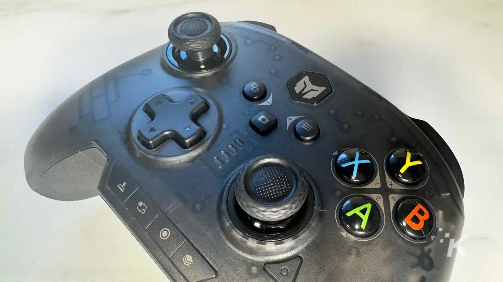 Take gaming to the next level with the Rainbow 2 Pro controller ...