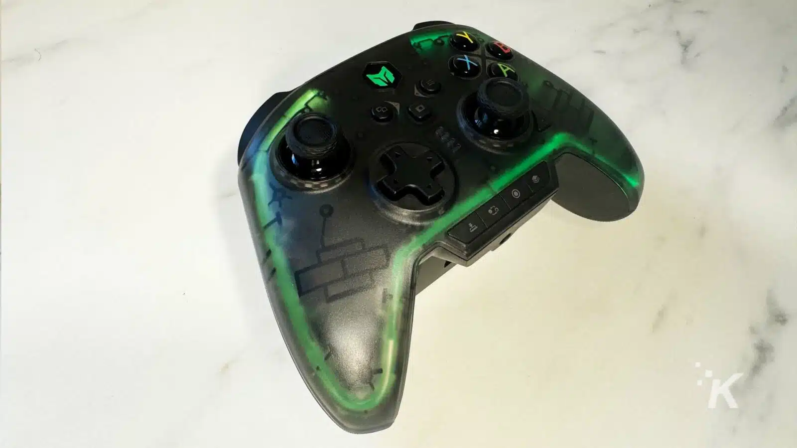 Take gaming to the next level with the Rainbow 2 Pro controller ...