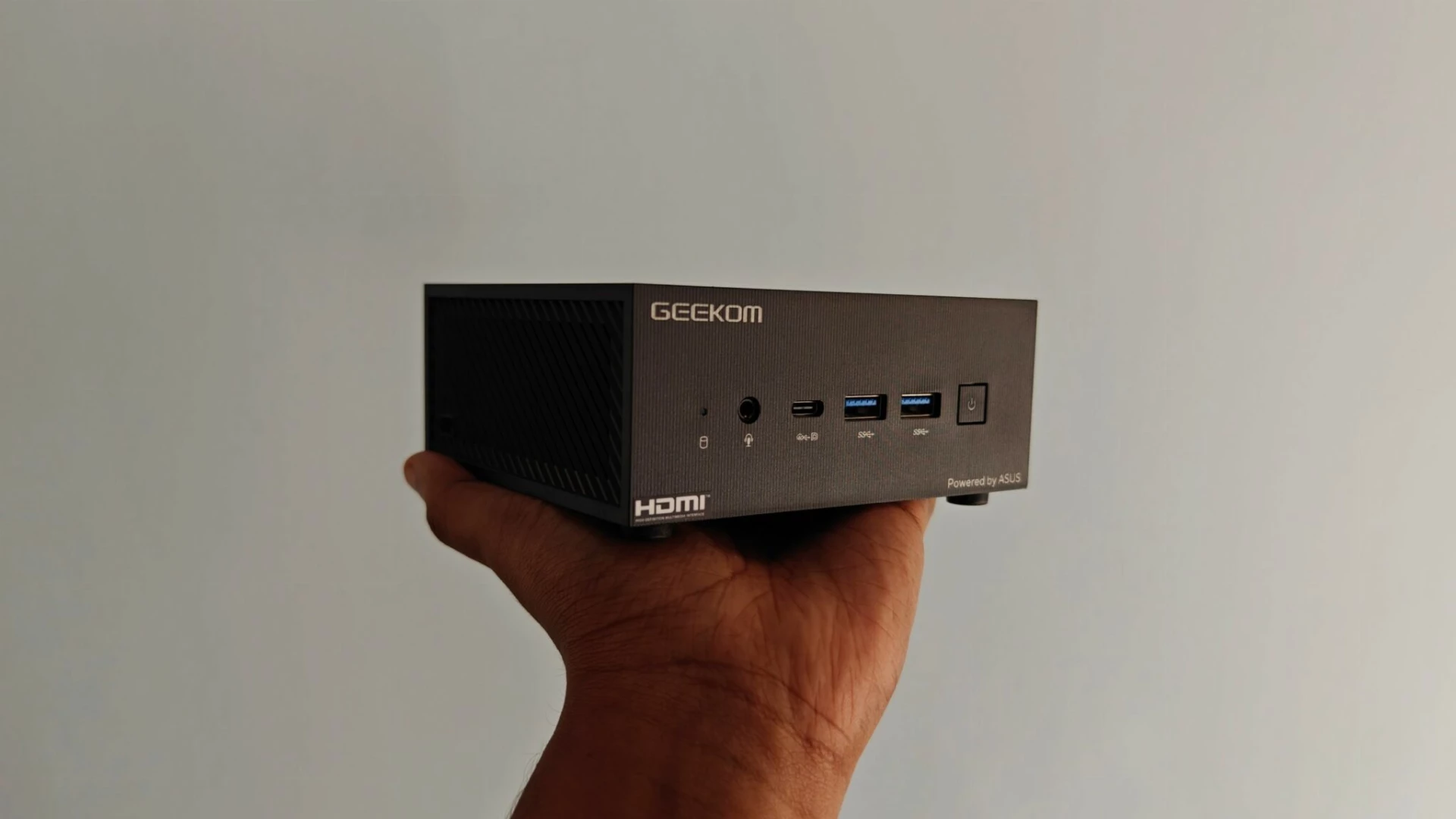 Review: GEEKOM AS6 Mini PC | KnowTechie