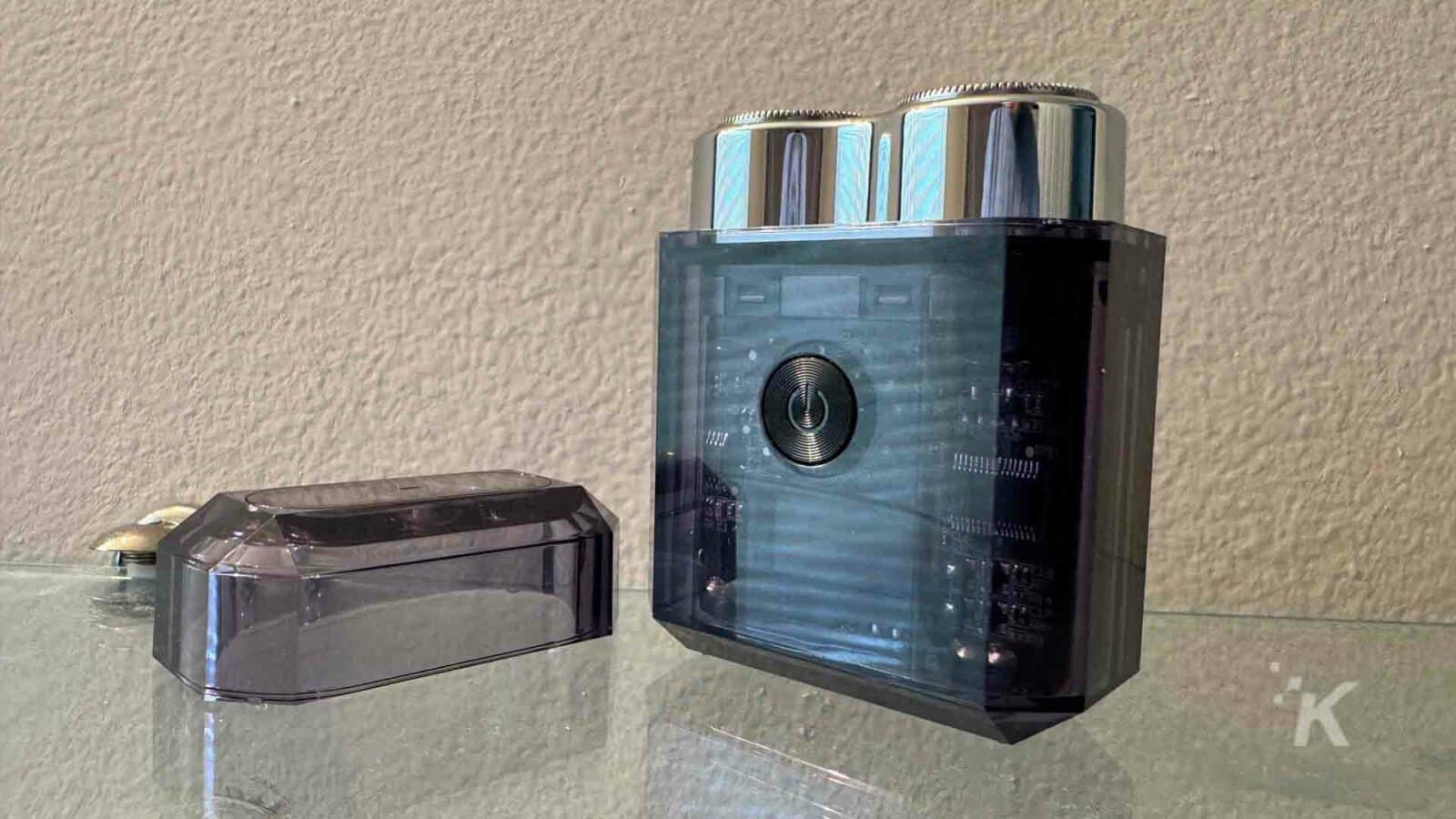 yoose's newest Ice Shaver brings cyberpunk style to grooming | KnowTechie