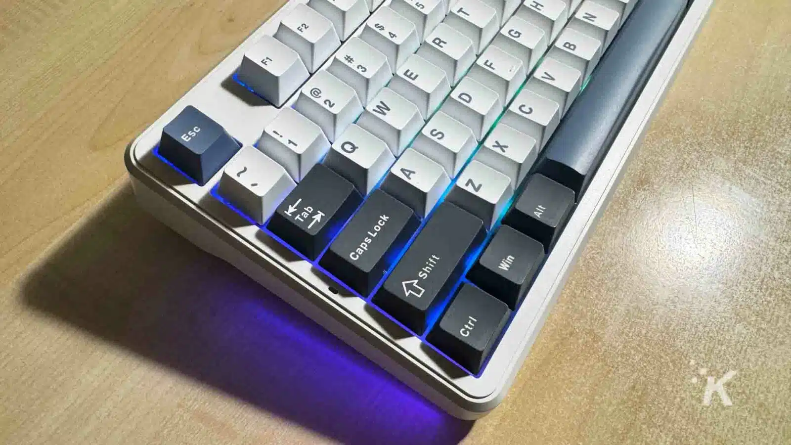 AULA's F87 Pro mechanical keyboard is compact yet mighty | KnowTechie