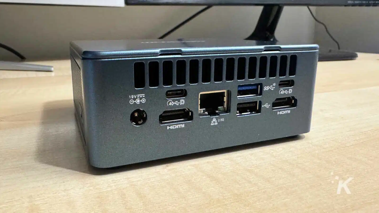 GEEKOM's Mini IT12 PC packs serious ponies under the hood | KnowTechie