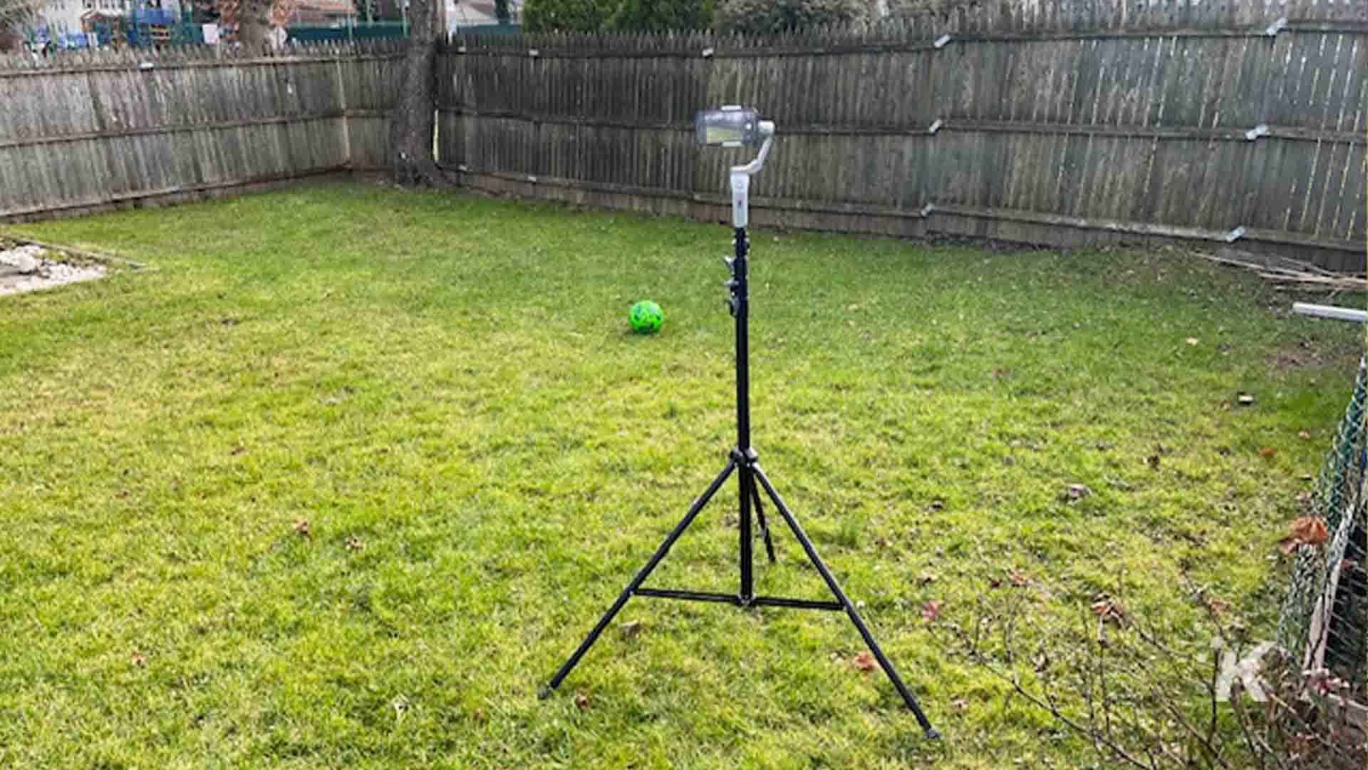 XbotGo's AI sports gimbal is your personal cameraman | KnowTechie