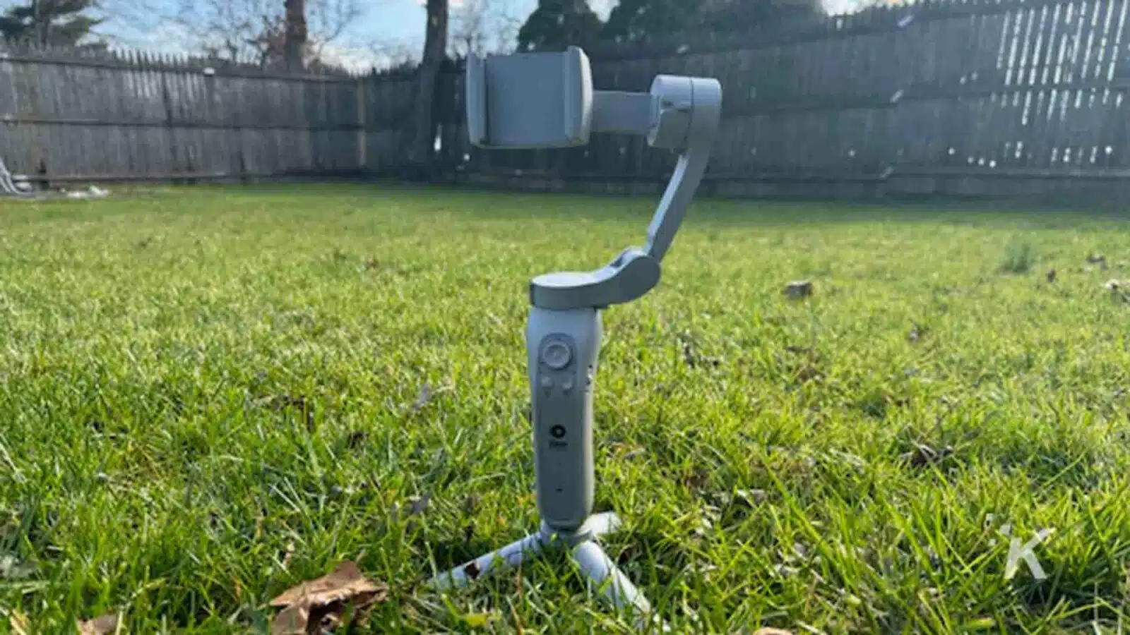 XbotGo's AI sports gimbal is your personal cameraman | KnowTechie